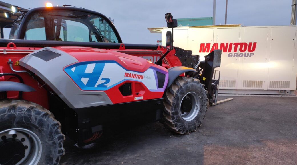 Manitou Group prototype of a green hydrogen telescopic handler